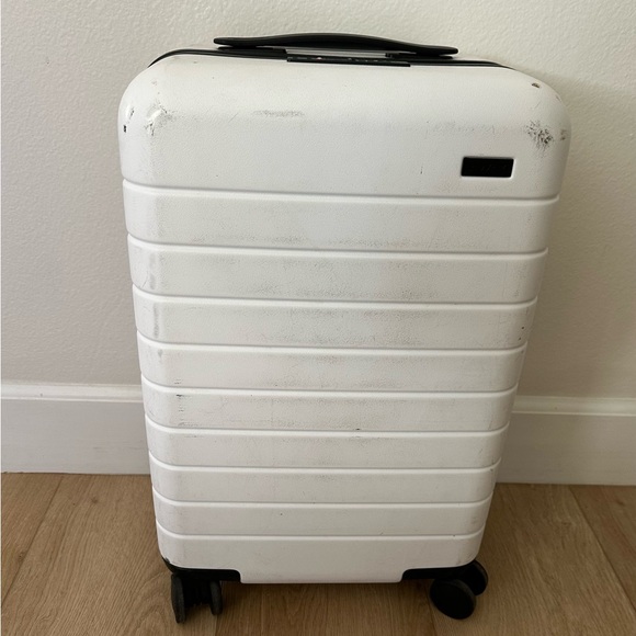 Away | Bags | Away Luggage Carry On | Poshmark
